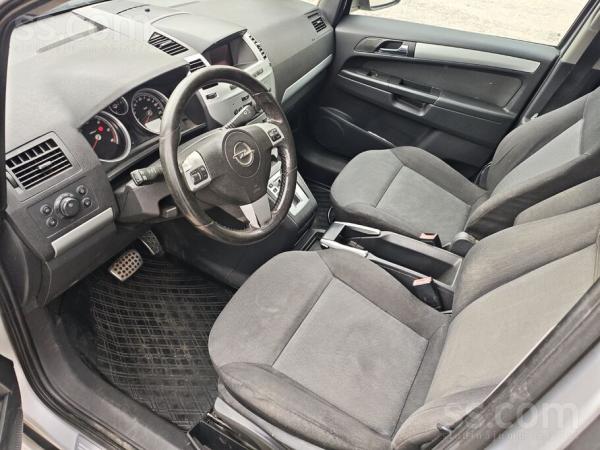 Pelēks Opel Zafira 2008 Valmiera, ar dzinēja tilpumu 1.90 L un nobraukumu 323 tūkst. km par 2190 €, foto 9 vietnē AUTOMOTO.COM.LV