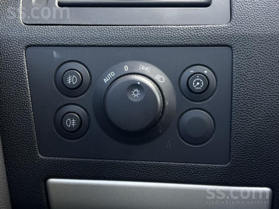 Pelēks Opel Zafira 2008 Limbaži, ar dzinēja tilpumu 1.80 L un nobraukumu 189 tūkst. km par 3550 €, foto 23 vietnē AUTOMOTO.COM.LV