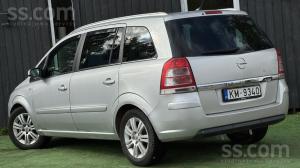 Pelēks Opel Zafira 2008 Rīga, ar dzinēja tilpumu 1.70 L un nobraukumu 331 tūkst. km par 1150 €, foto 5 vietnē AUTOMOTO.COM.LV