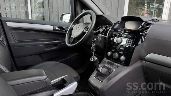 Pelēks Opel Zafira 2008 Rīga, ar dzinēja tilpumu 1.70 L un nobraukumu 331 tūkst. km par 1150 €, foto 10 vietnē AUTOMOTO.COM.LV