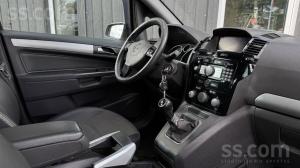 Pelēks Opel Zafira 2008 Rīga, ar dzinēja tilpumu 1.70 L un nobraukumu 331 tūkst. km par 1150 €, foto 10 vietnē AUTOMOTO.COM.LV