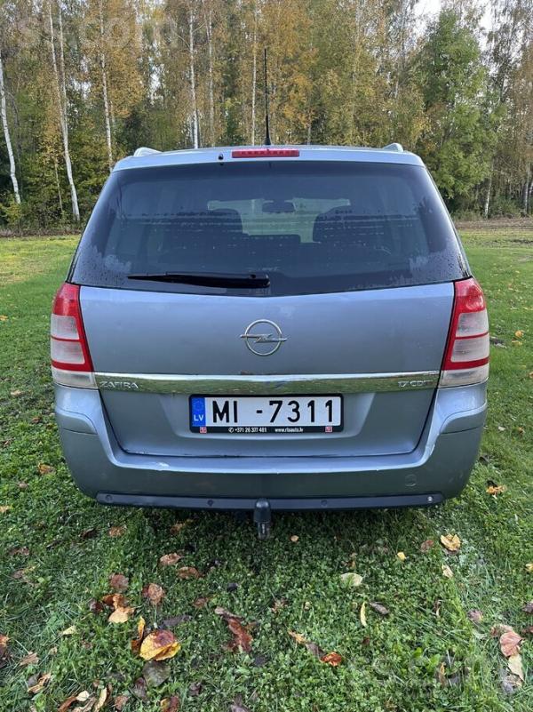 Pelēks Opel Zafira 2008 Dobele, ar dzinēja tilpumu 1.70 L un nobraukumu 403 tūkst. km par 600 €, foto 5 vietnē AUTOMOTO.COM.LV