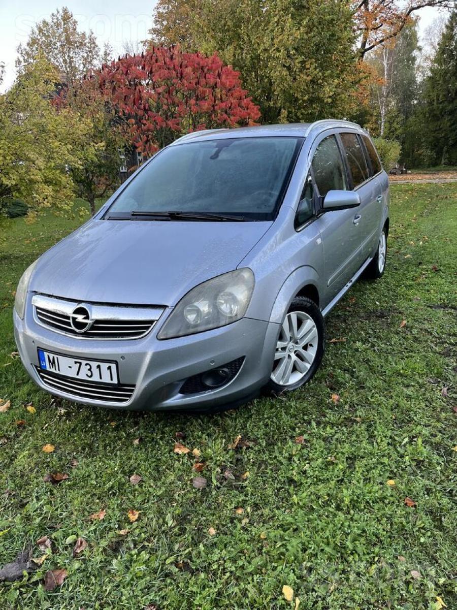 Grey Opel Zafira 2008 in Dobele, with an engine capacity of 1.70 L and mileage of 403 thousand km for 600 €, photo 7 on AUTOMOTO.COM.LV