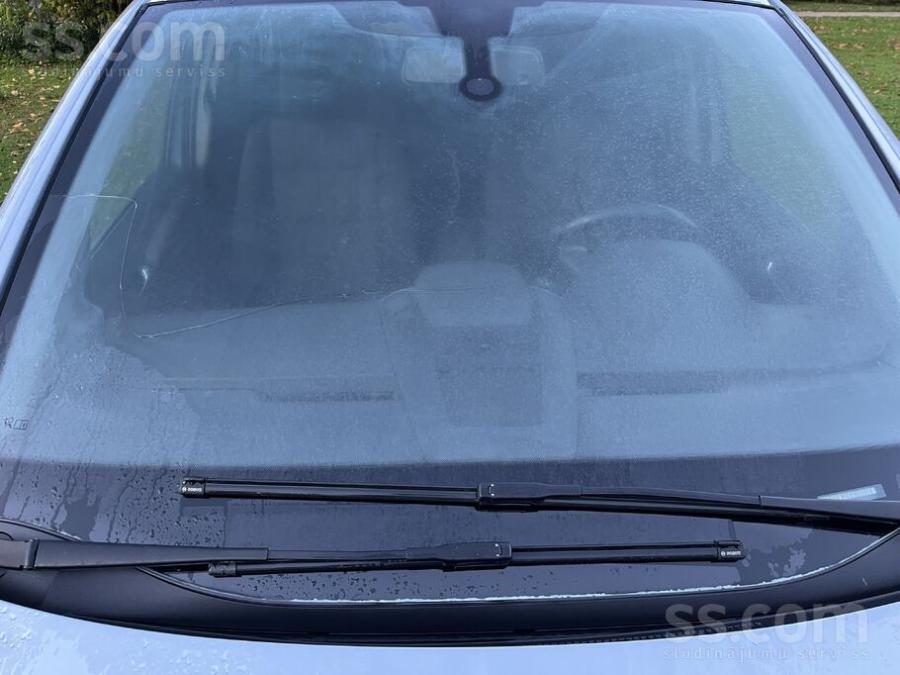 Grey Opel Zafira 2008 in Dobele, with an engine capacity of 1.70 L and mileage of 403 thousand km for 600 €, photo 10 on AUTOMOTO.COM.LV