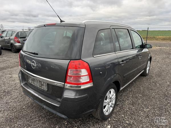 Grey Opel Zafira 2009 in Giraite, with an engine capacity of 1.70 L and mileage of 248 thousand km for 1900 €, photo 5 on AUTOMOTO.COM.LV