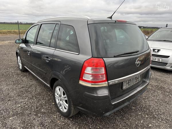 Grey Opel Zafira 2009 in Giraite, with an engine capacity of 1.70 L and mileage of 248 thousand km for 1900 €, photo 7 on AUTOMOTO.COM.LV