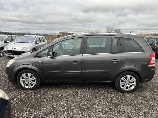 Grey Opel Zafira 2009 in Giraite, with an engine capacity of 1.70 L and mileage of 248 thousand km for 1900 €, photo 8 on AUTOMOTO.COM.LV