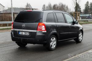 Pelēks Opel Zafira 2009 Jelgava, ar dzinēja tilpumu 1.70 L un nobraukumu 237 tūkst. km par 3500 €, foto 5 vietnē AUTOMOTO.COM.LV
