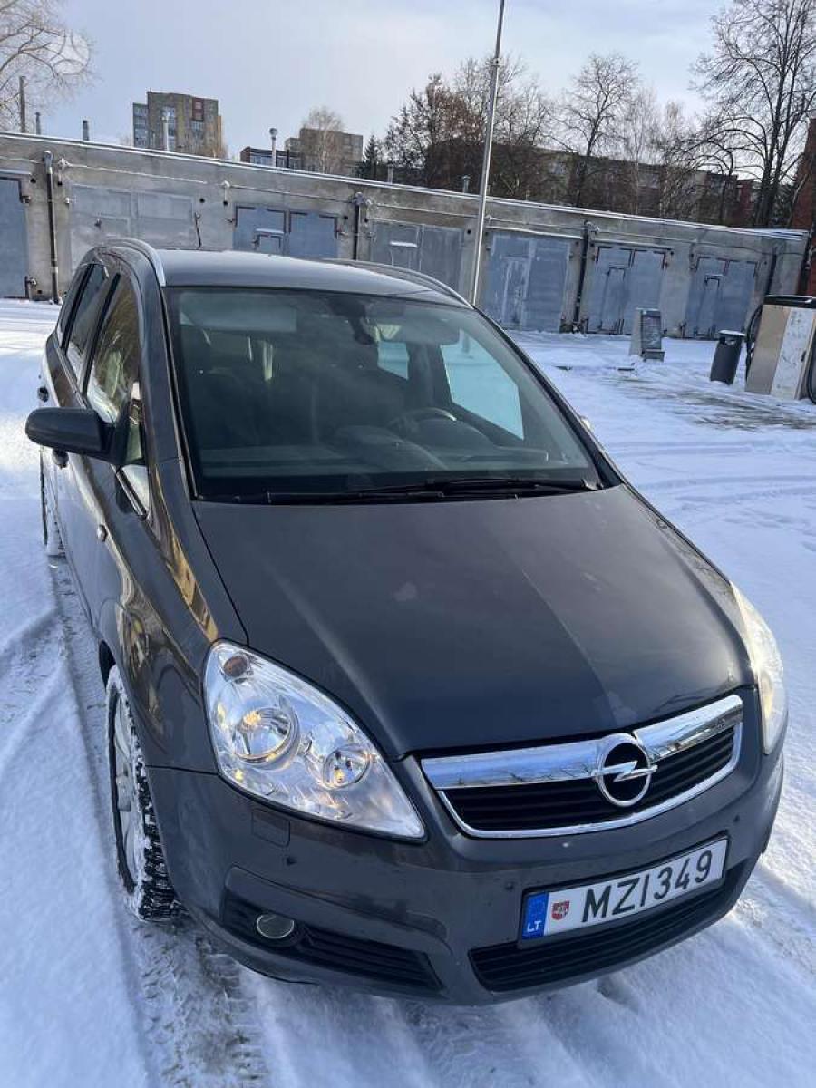 Pelēks Opel Zafira 2009 Panevēža, ar dzinēja tilpumu 1.80 L un nobraukumu 285 tūkst. km par 1999 €, foto 3 vietnē AUTOMOTO.COM.LV