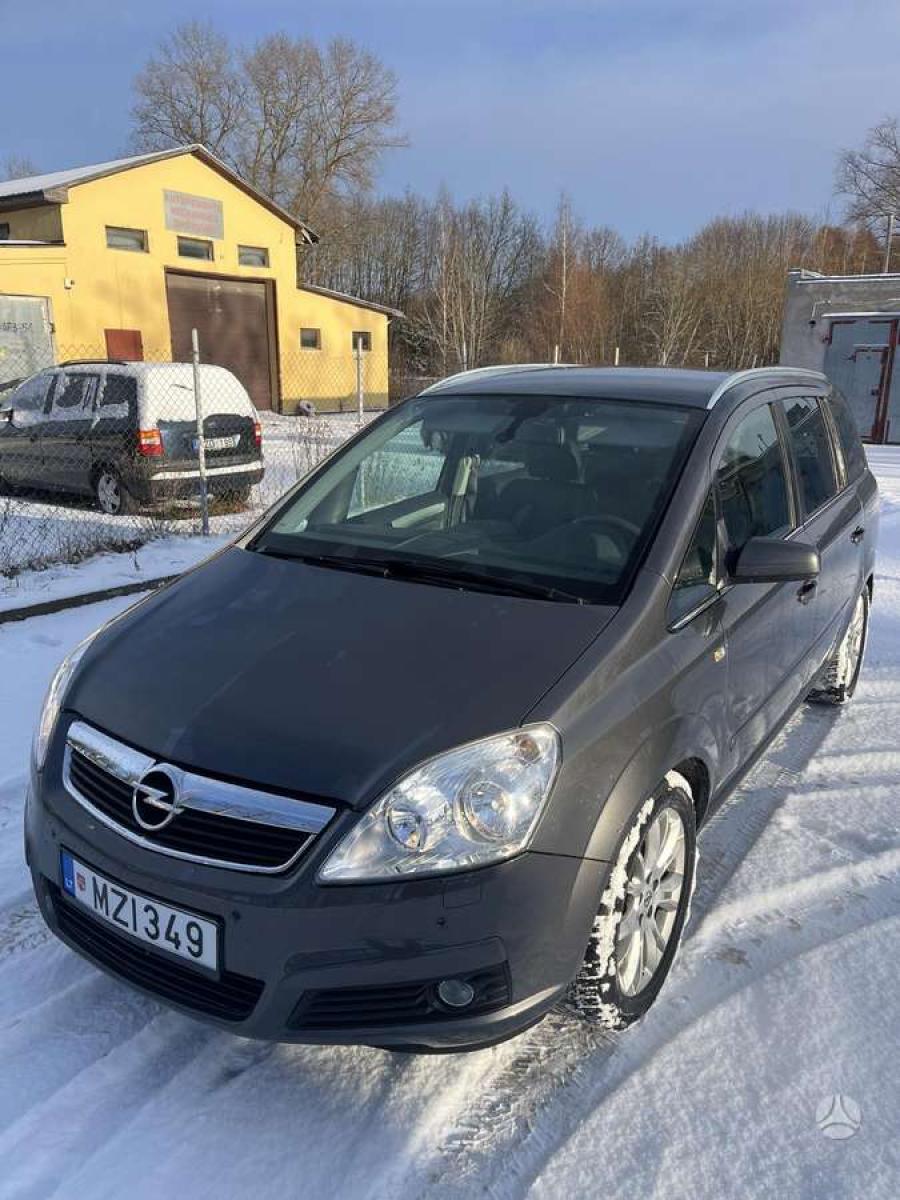 Pelēks Opel Zafira 2009 Panevēža, ar dzinēja tilpumu 1.80 L un nobraukumu 285 tūkst. km par 1999 €, foto 12 vietnē AUTOMOTO.COM.LV