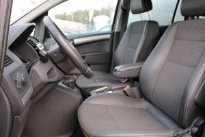 Pelēks Opel Zafira 2009 Viļņa, ar dzinēja tilpumu 2.00 L un nobraukumu 239 tūkst. km par 3990 €, foto 7 vietnē AUTOMOTO.COM.LV