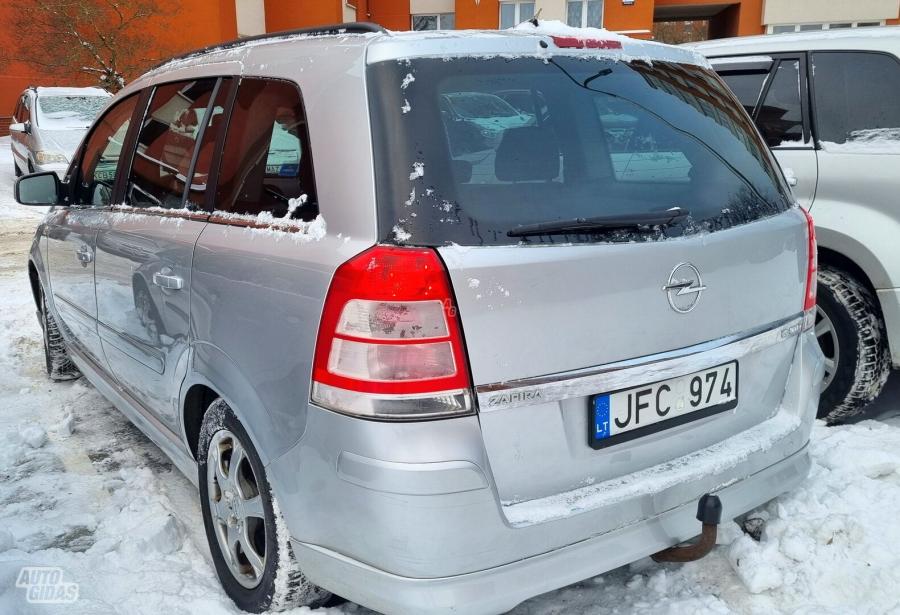 Grey Opel Zafira 2009 in Klaipeda, with an engine capacity of 1.90 L and mileage of 242 thousand km for 2500 €, photo 4 on AUTOMOTO.COM.LV