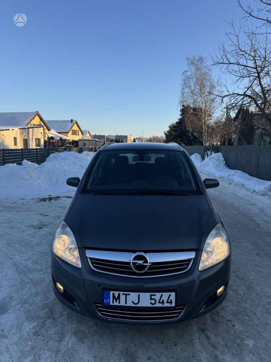 Pelēks Opel Zafira 2009 Klaipėda, ar dzinēja tilpumu 1.69 L un nobraukumu 272 tūkst. km par 1950 €, foto 2 vietnē AUTOMOTO.COM.LV