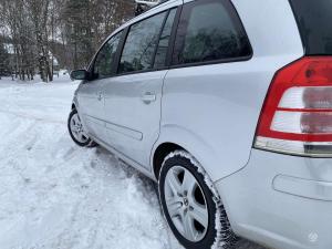 Pelēks Opel Zafira 2009 Šilutė, ar dzinēja tilpumu 1.60 L un nobraukumu 183 tūkst. km par 1950 €, foto 5 vietnē AUTOMOTO.COM.LV