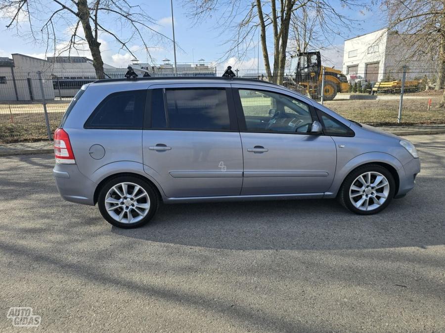 Pelēks Opel Zafira 2009 Marijampole, ar dzinēja tilpumu 1.70 L un nobraukumu 310 tūkst. km par 1650 €, foto 3 vietnē AUTOMOTO.COM.LV