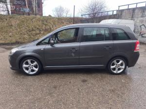 Grey Opel Zafira 2009 in Vilnius, with an engine capacity of 1.70 L and mileage of 297 thousand km for 1600 €, photo 8 on AUTOMOTO.COM.LV
