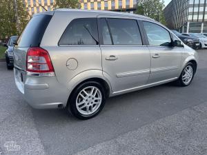 Pelēks Opel Zafira 2009 Viļņa, ar dzinēja tilpumu 1.80 L un nobraukumu 200 tūkst. km par 2500 €, foto 13 vietnē AUTOMOTO.COM.LV