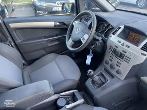 Pelēks Opel Zafira 2009 Viļņa, ar dzinēja tilpumu 1.80 L un nobraukumu 200 tūkst. km par 2500 €, foto 30 vietnē AUTOMOTO.COM.LV
