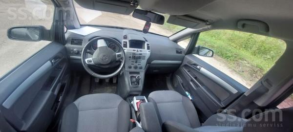 Pelēks Opel Zafira 2009 Madona, ar dzinēja tilpumu 1.70 L un nobraukumu 263 tūkst. km par 1550 €, foto 3 vietnē AUTOMOTO.COM.LV