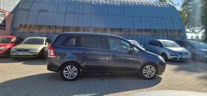 Grey Opel Zafira 2009 in Valmiera, with an engine capacity of 2.00 L and mileage of 277 thousand km for 1500 €, photo 3 on AUTOMOTO.COM.LV