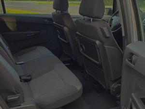 Grey Opel Zafira 2009 in Grobiņa, with an engine capacity of 1.70 L and mileage of 266 thousand km for 2550 €, photo 16 on AUTOMOTO.COM.LV