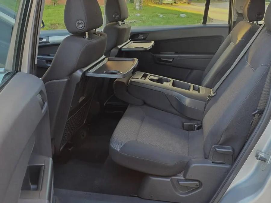 Grey Opel Zafira 2009 in Grobiņa, with an engine capacity of 1.70 L and mileage of 266 thousand km for 2550 €, photo 17 on AUTOMOTO.COM.LV