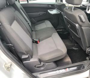 Grey Opel Zafira 2009 in Riga, with an engine capacity of 1.90 L and mileage of 244 thousand km for 1850 €, photo 8 on AUTOMOTO.COM.LV