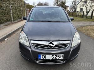 Grey Opel Zafira 2009 in Riga, with an engine capacity of 1.80 L and mileage of 325 thousand km for 2390 €, photo 3 on AUTOMOTO.COM.LV