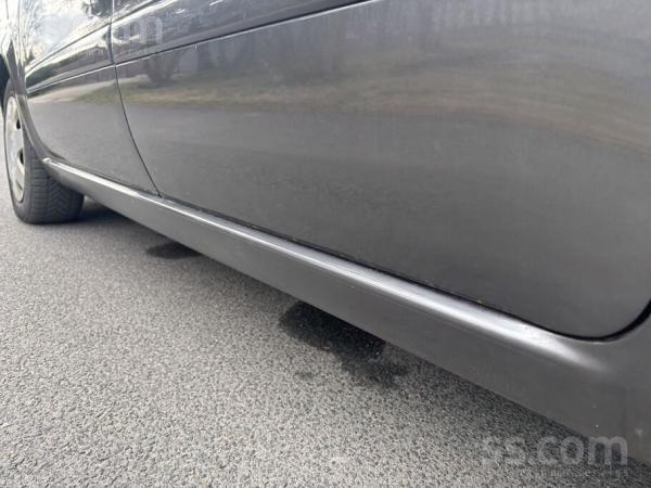Grey Opel Zafira 2009 in Riga, with an engine capacity of 1.80 L and mileage of 325 thousand km for 2390 €, photo 9 on AUTOMOTO.COM.LV