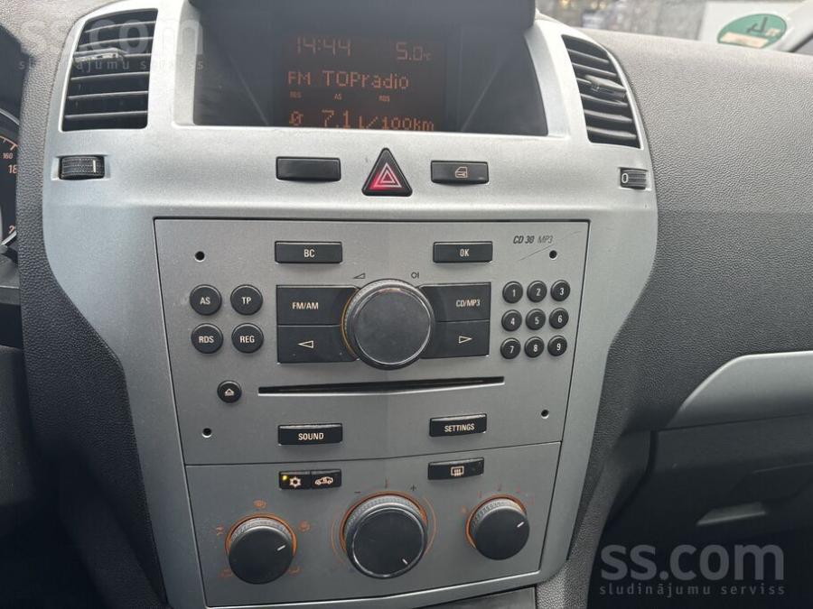 Grey Opel Zafira 2009 in Riga, with an engine capacity of 1.80 L and mileage of 325 thousand km for 2390 €, photo 18 on AUTOMOTO.COM.LV