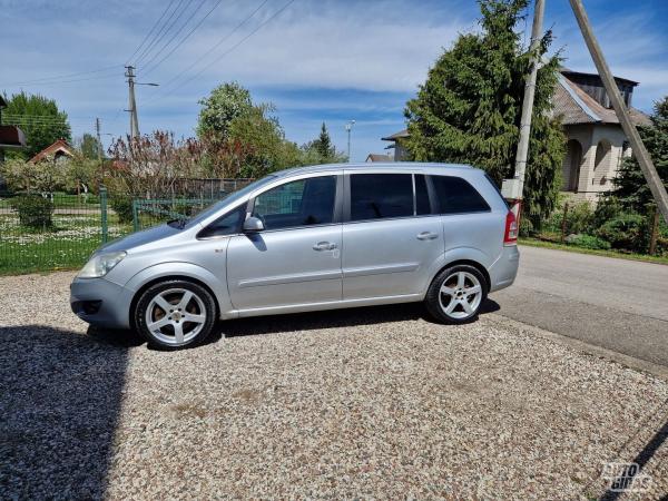 Grey Opel Zafira 2009 in Prienai, with an engine capacity of 1.70 L and mileage of 270 thousand km for 999 €, photo 1 on AUTOMOTO.COM.LV