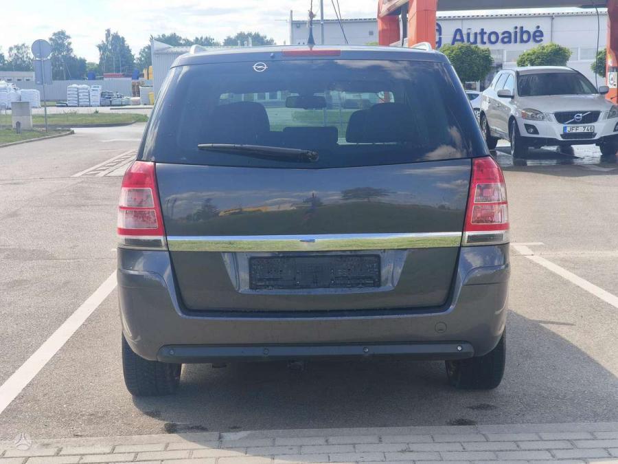 Pelēks Opel Zafira 2009 Marijampole, ar dzinēja tilpumu 1.80 L un nobraukumu 197 tūkst. km par 2400 €, foto 9 vietnē AUTOMOTO.COM.LV