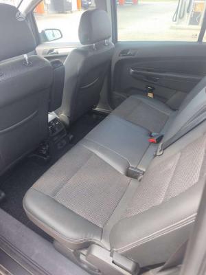 Pelēks Opel Zafira 2009 Marijampole, ar dzinēja tilpumu 1.80 L un nobraukumu 197 tūkst. km par 2400 €, foto 12 vietnē AUTOMOTO.COM.LV
