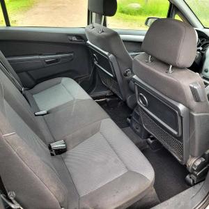 Grey Opel Zafira 2009 in Rokiskis, with an engine capacity of 1.69 L and mileage of 215 thousand km for 1050 €, photo 5 on AUTOMOTO.COM.LV
