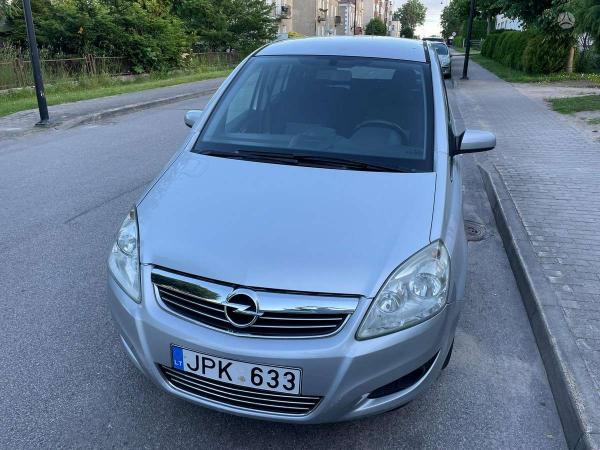 Grey Opel Zafira 2009 in Rietavas, with an engine capacity of 1.91 L and mileage of 250 thousand km for 2350 €, photo 1 on AUTOMOTO.COM.LV