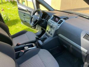 Grey Opel Zafira 2009 in Rietavas, with an engine capacity of 1.91 L and mileage of 250 thousand km for 2350 €, photo 9 on AUTOMOTO.COM.LV