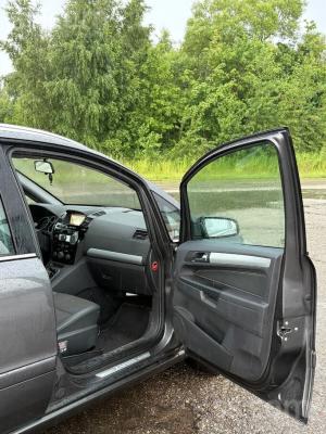 Pelēks Opel Zafira 2009 Liepāja, ar dzinēja tilpumu 1.70 L un nobraukumu 285 tūkst. km par 1800 €, foto 8 vietnē AUTOMOTO.COM.LV