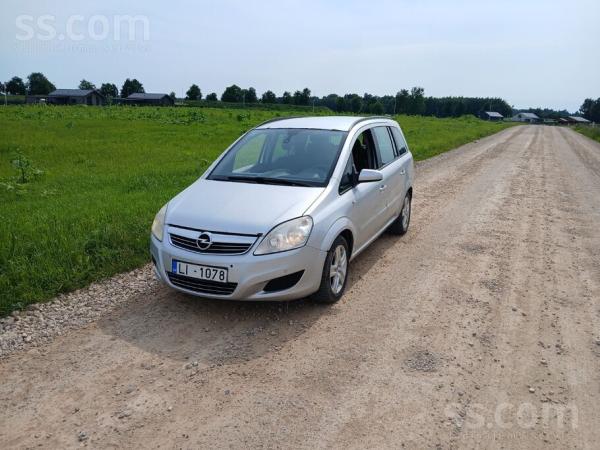 Серый Опель Зафира 2009 в Рига, объемом двигателя 1.70 л и пробегом 326 тыс. км за 1750 €, фото 1 на AUTOMOTO.COM.LV
