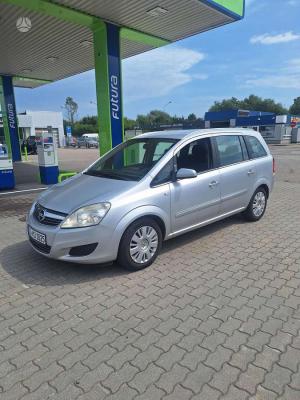 Grey Opel Zafira 2009 in Klaipeda, with an engine capacity of 0.00 L and mileage of 232 thousand km for 2600 €, photo  on AUTOMOTO.COM.LV