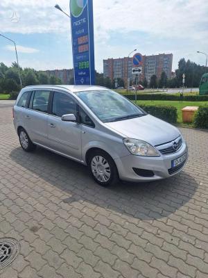 Grey Opel Zafira 2009 in Klaipeda, with an engine capacity of 0.00 L and mileage of 232 thousand km for 2600 €, photo 4 on AUTOMOTO.COM.LV