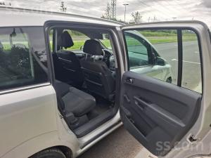 Pelēks Opel Zafira 2009 Rīga, ar dzinēja tilpumu 1.60 L un nobraukumu 308 tūkst. km par 2900 €, foto 9 vietnē AUTOMOTO.COM.LV