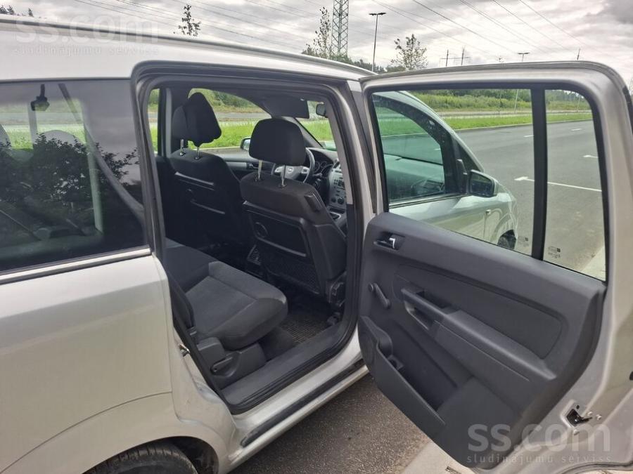 Pelēks Opel Zafira 2009 Rīga, ar dzinēja tilpumu 1.60 L un nobraukumu 308 tūkst. km par 2900 €, foto 9 vietnē AUTOMOTO.COM.LV