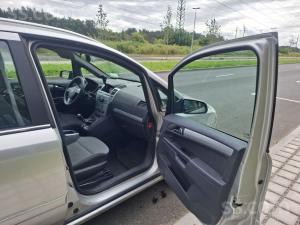 Pelēks Opel Zafira 2009 Rīga, ar dzinēja tilpumu 1.60 L un nobraukumu 308 tūkst. km par 2900 €, foto 10 vietnē AUTOMOTO.COM.LV