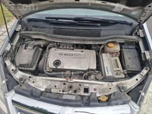 Pelēks Opel Zafira 2009 Rīga, ar dzinēja tilpumu 1.60 L un nobraukumu 308 tūkst. km par 2900 €, foto 11 vietnē AUTOMOTO.COM.LV