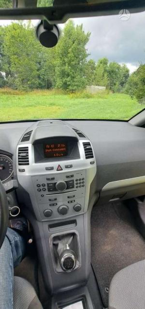 Grey Opel Zafira 2009 in Visaginas, with an engine capacity of 1.69 L and mileage of 291 thousand km for 2200 €, photo 6 on AUTOMOTO.COM.LV