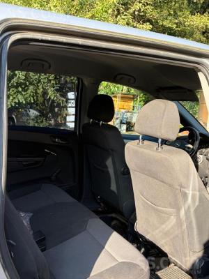Pelēks Opel Zafira 2009 Daugavpils, ar dzinēja tilpumu 1.70 L un nobraukumu 326 tūkst. km par 1650 €, foto 7 vietnē AUTOMOTO.COM.LV