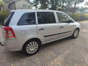 Pelēks Opel Zafira 2009 Utena, ar dzinēja tilpumu 1.60 L un nobraukumu 157 tūkst. km par 2650 €, foto 6 vietnē AUTOMOTO.COM.LV