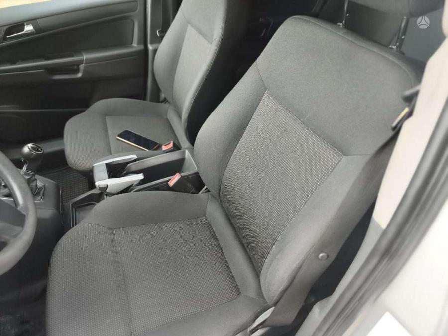 Pelēks Opel Zafira 2009 Utena, ar dzinēja tilpumu 1.60 L un nobraukumu 157 tūkst. km par 2650 €, foto 17 vietnē AUTOMOTO.COM.LV