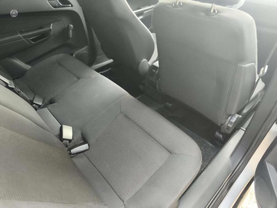 Pelēks Opel Zafira 2009 Utena, ar dzinēja tilpumu 1.60 L un nobraukumu 157 tūkst. km par 2650 €, foto 18 vietnē AUTOMOTO.COM.LV