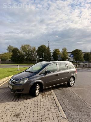 Pelēks Opel Zafira 2009 Rīga, ar dzinēja tilpumu 1.90 L un nobraukumu 510 tūkst. km par 1500 €, foto  vietnē AUTOMOTO.COM.LV